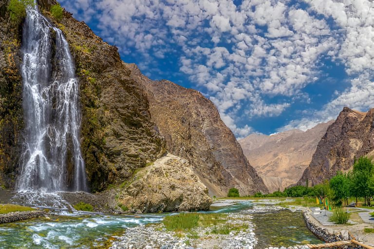 The Salt Range: Pakistan’s Geological Marvel and Natural Wonder